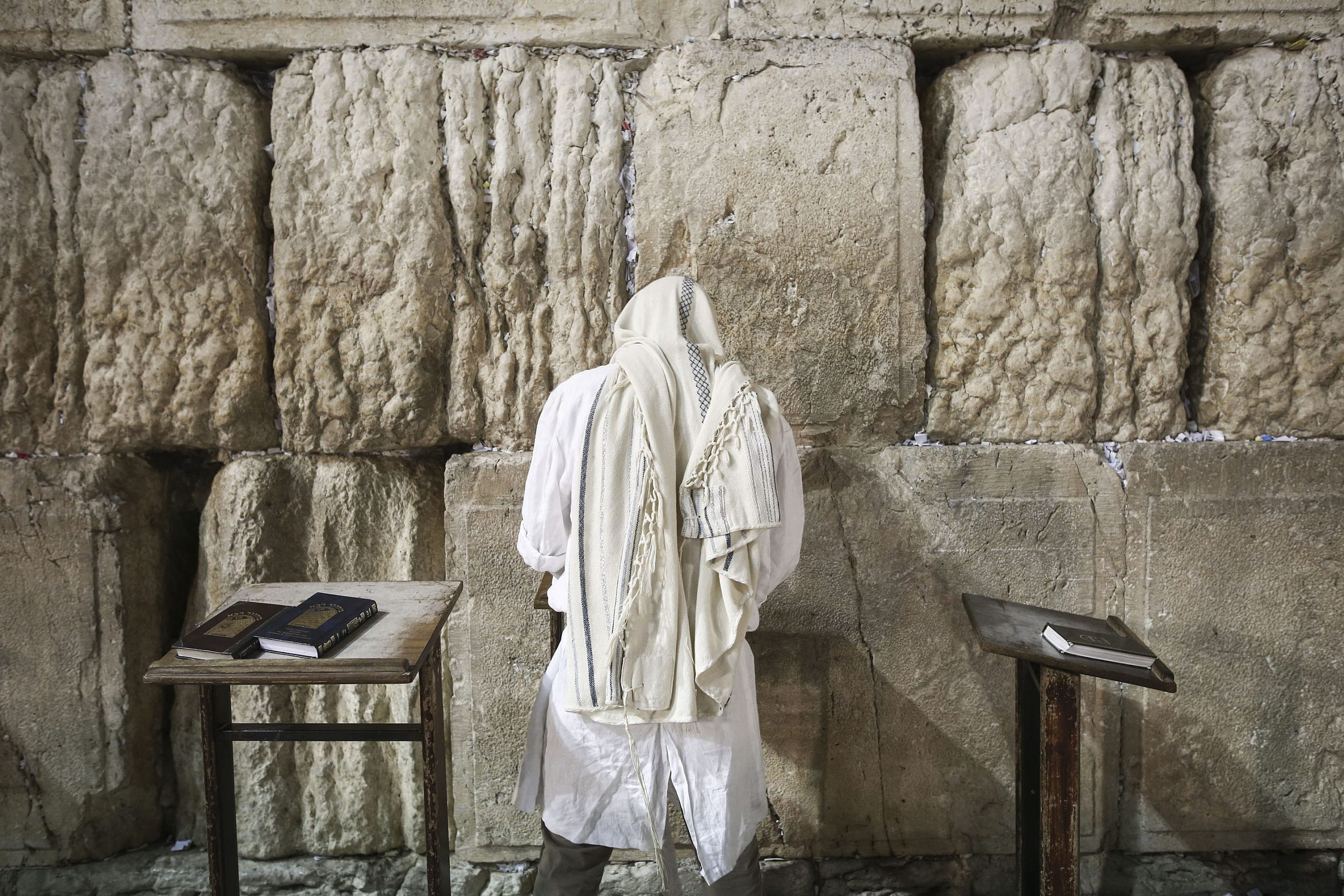 Faith and fasting: A look at the practice ahead of Yom Kippur - JNS.org