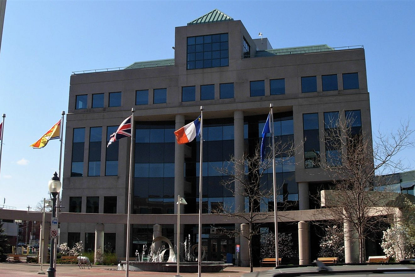Swastikas spray-painted on skate park in Canada - JNS.org