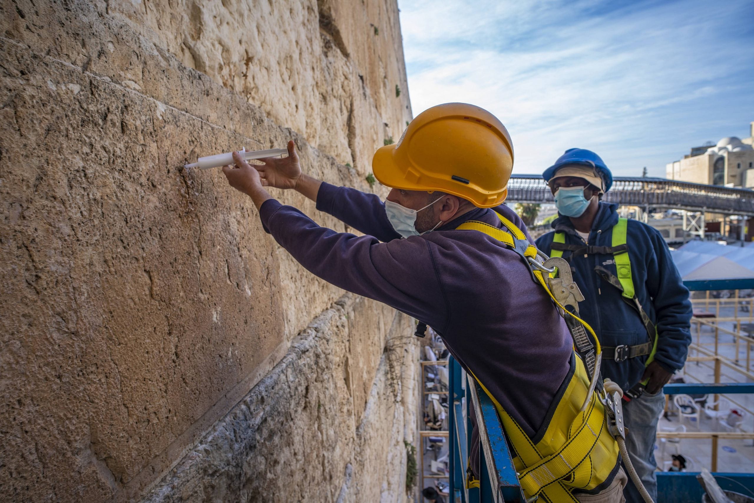 Western Wall stones get ‘injection’ before Passover - JNS.org