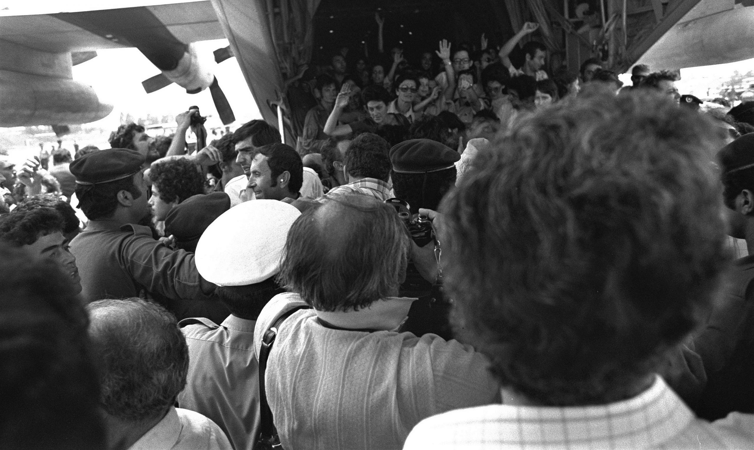 Israeli President-elect: ‘Yoni Netanyahu has become a symbol of courage ...