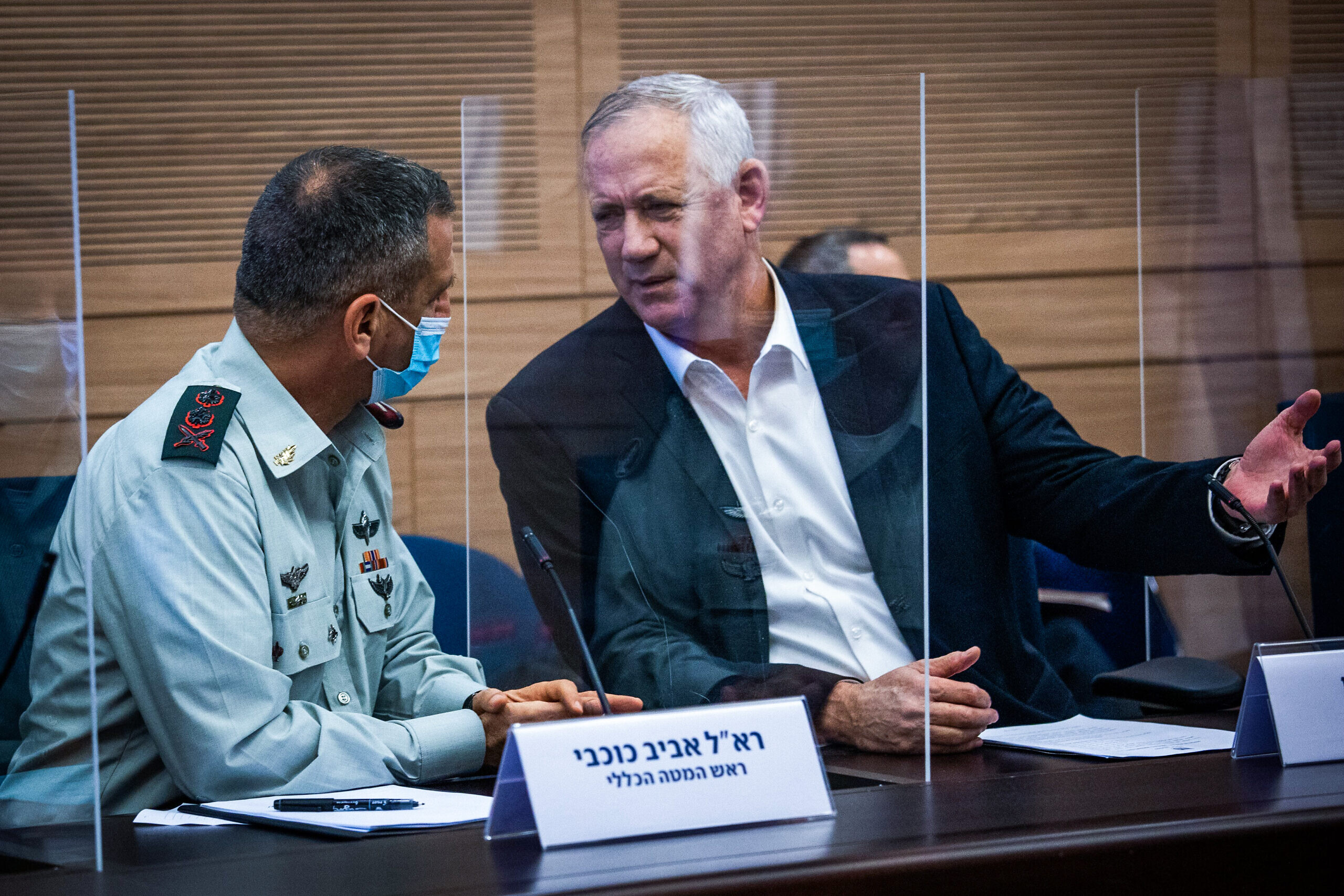 Gantz, IDF approve addition of 4,000 Palestinians to Population ...