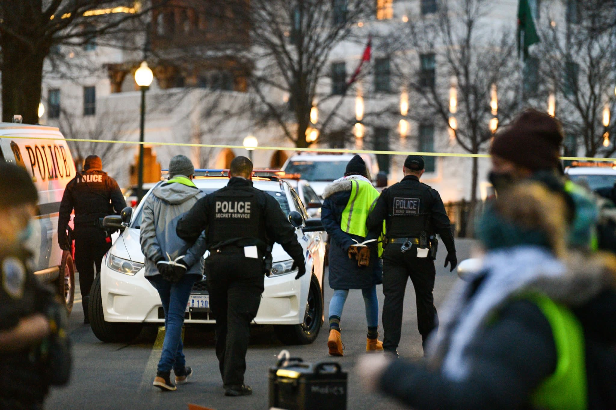 Anti-Israel protesters arrested in front of Israeli embassy in ...