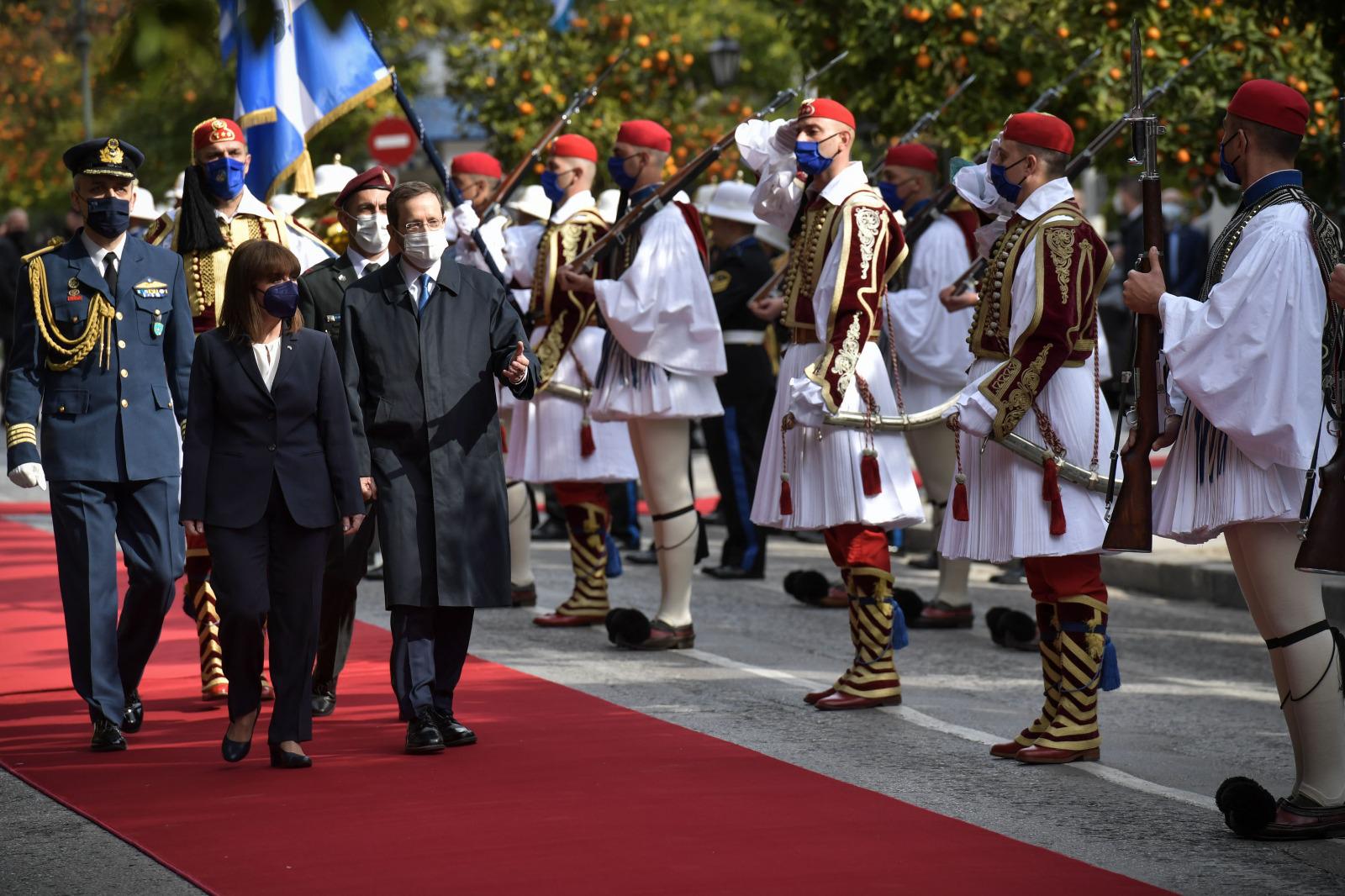 Israeli President Isaac Herzog, Greek President Katerina Sakellaropoulo ...