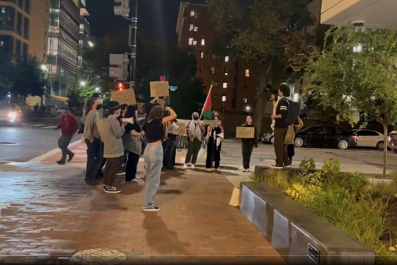 Anti-Israel student protesters call for ‘intifada revolution’ at George ...