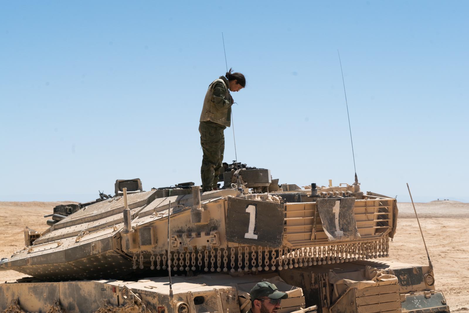 IDF adopts all-female tank crews for border defense - JNS.org