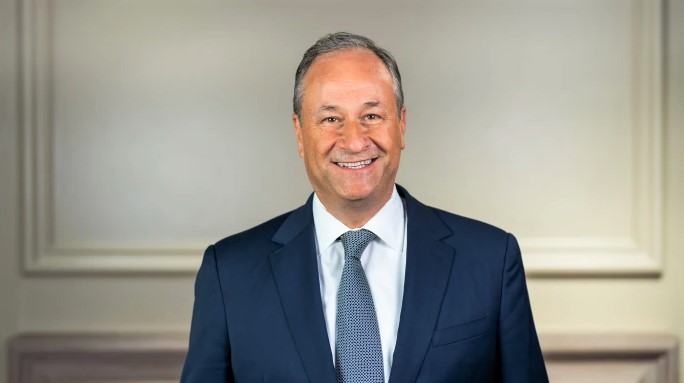 Emhoff, Biden officials meet with Jewish leaders upset over weapons ...