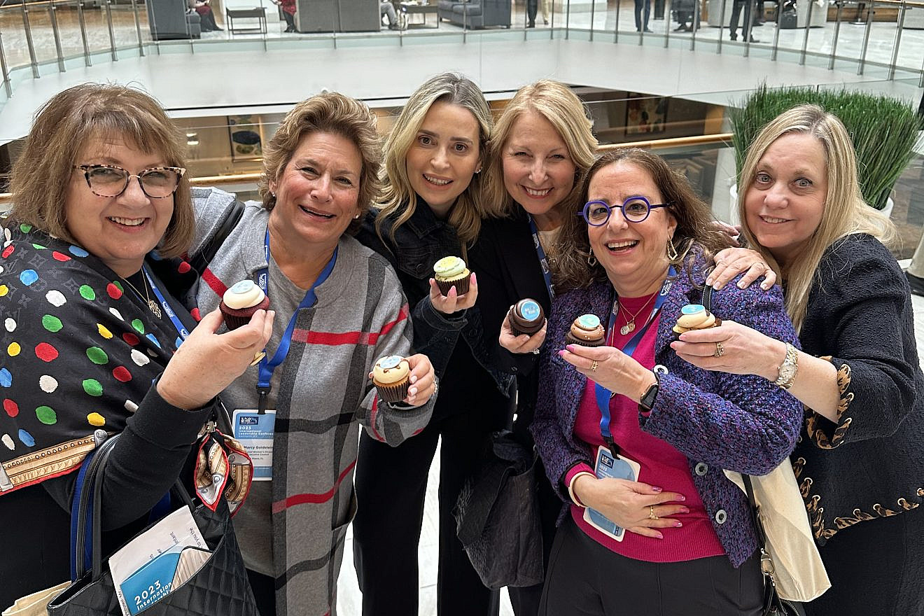 Insurance and finance fxecutive Tsili Naveh fosters Israel Bonds women ...