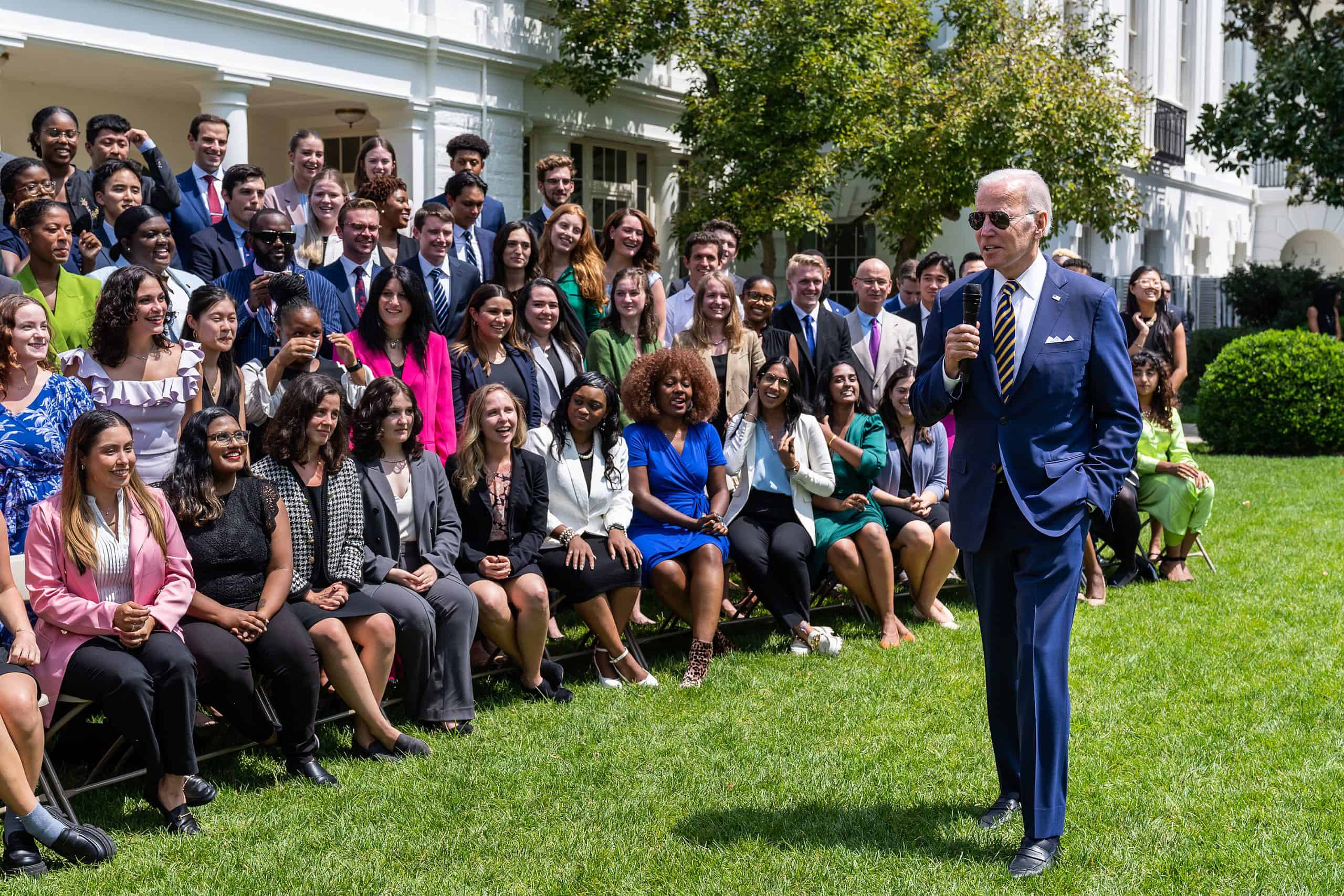 White House interns demand Biden call for ceasefire, end Israeli ...