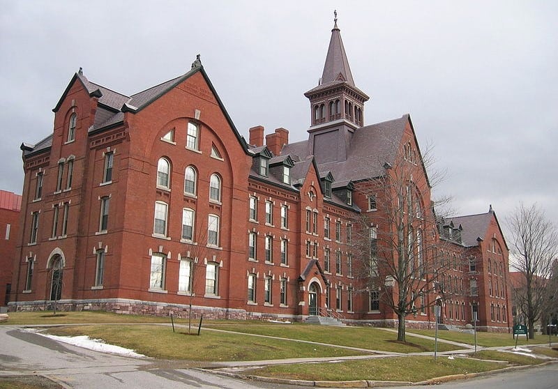 StopAntisemitism gives ‘F’ grades to Brown, Chicago, Cornell, Pomona ...