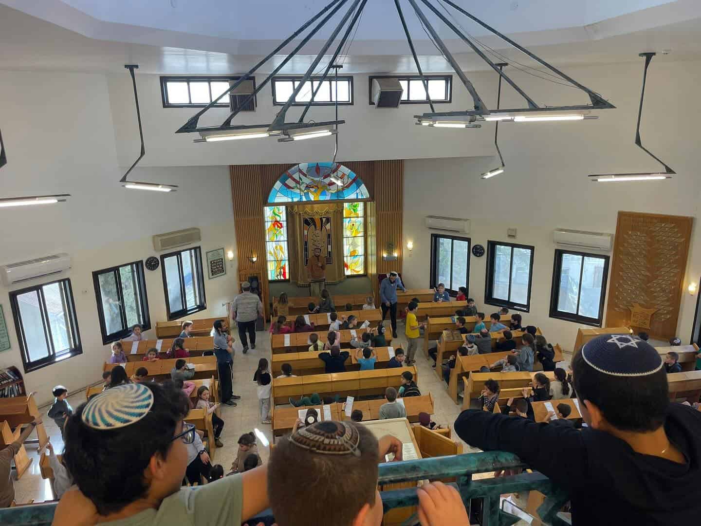 Thousands of Samaria children pray for IDF victory - JNS.org