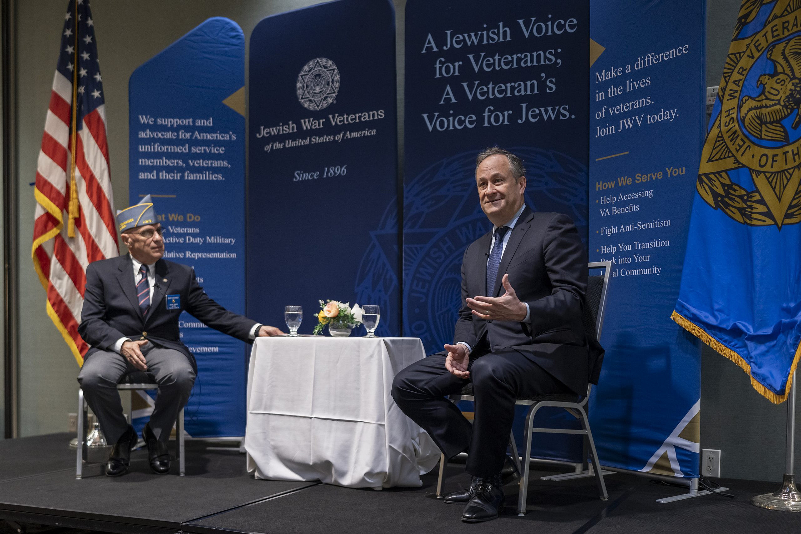 Emhoff reportedly meeting with Jewish students on Yom Hashoah - JNS.org