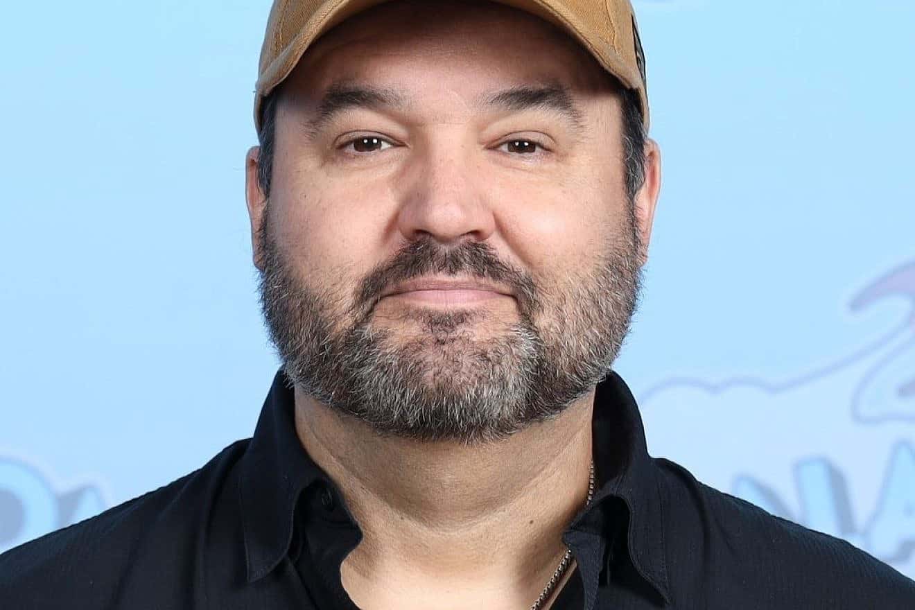 Power Ranger actor considers making T-shirts with ‘warrior’ quotes ...