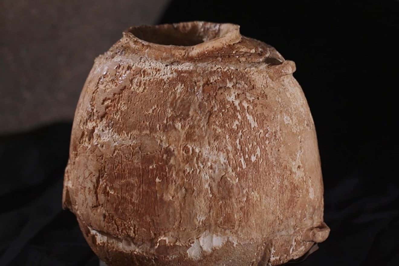 Researchers restore 6,000-year-old ivory vessel from southern Israel ...