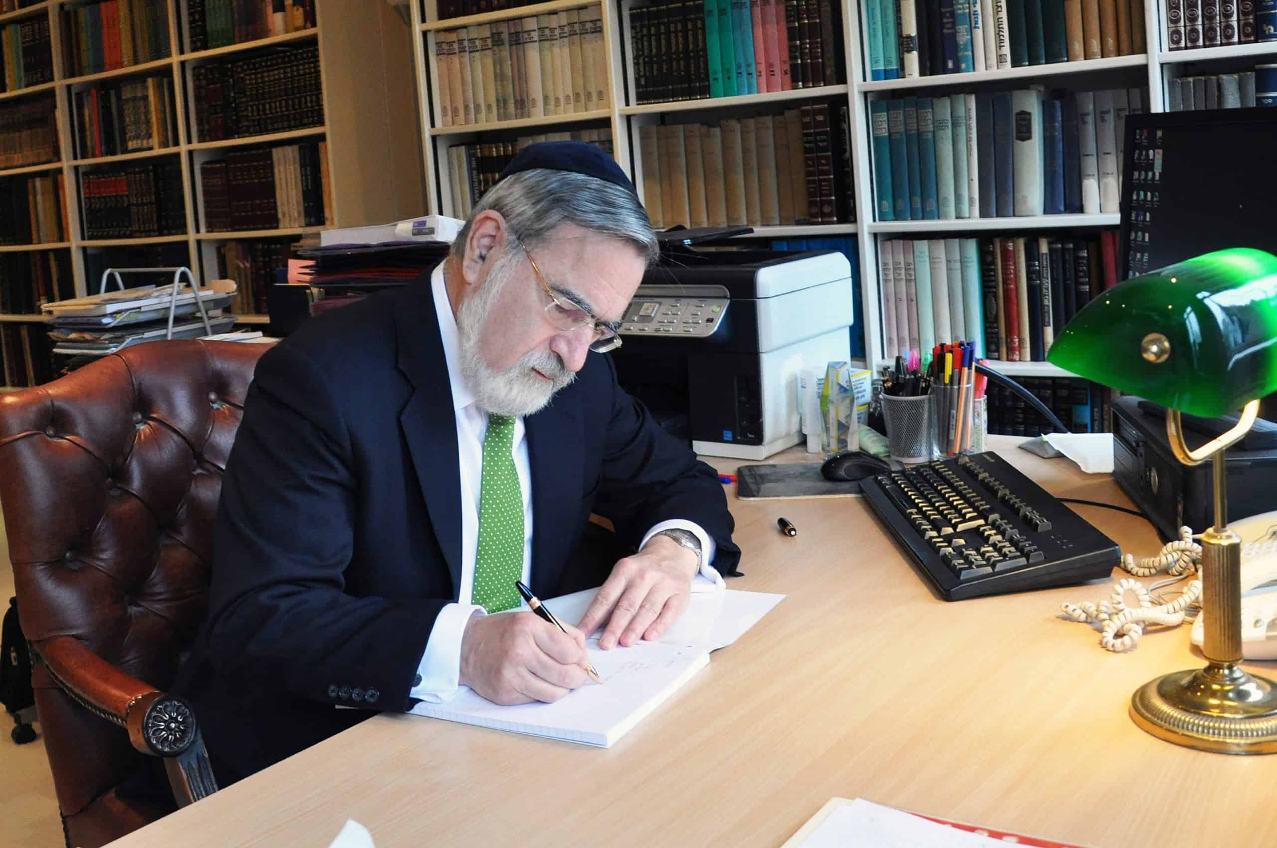 Jonathan Sacks archive dedicated in Jerusalem - JNS.org