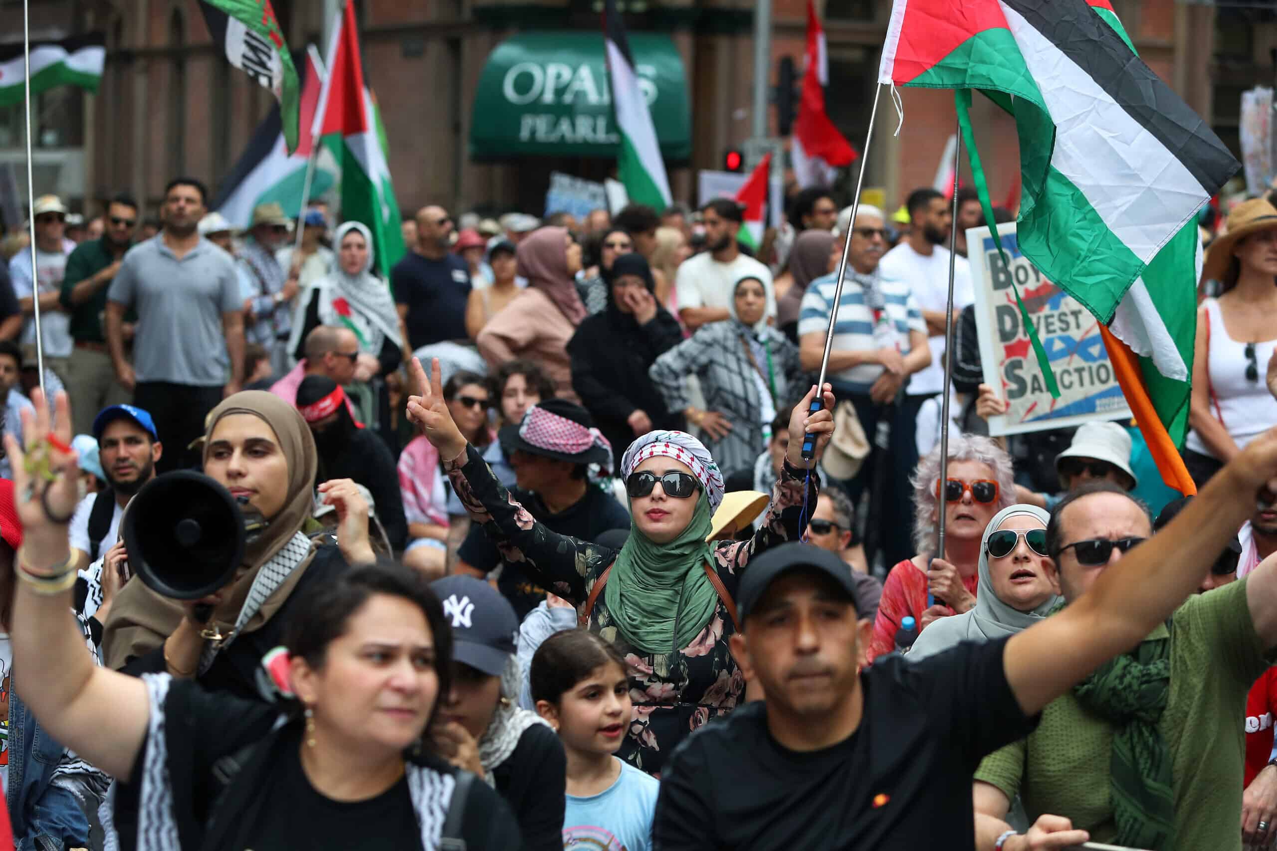 Jewish radio host fired for refusing to call Oct. 7 'resistance' - JNS.org