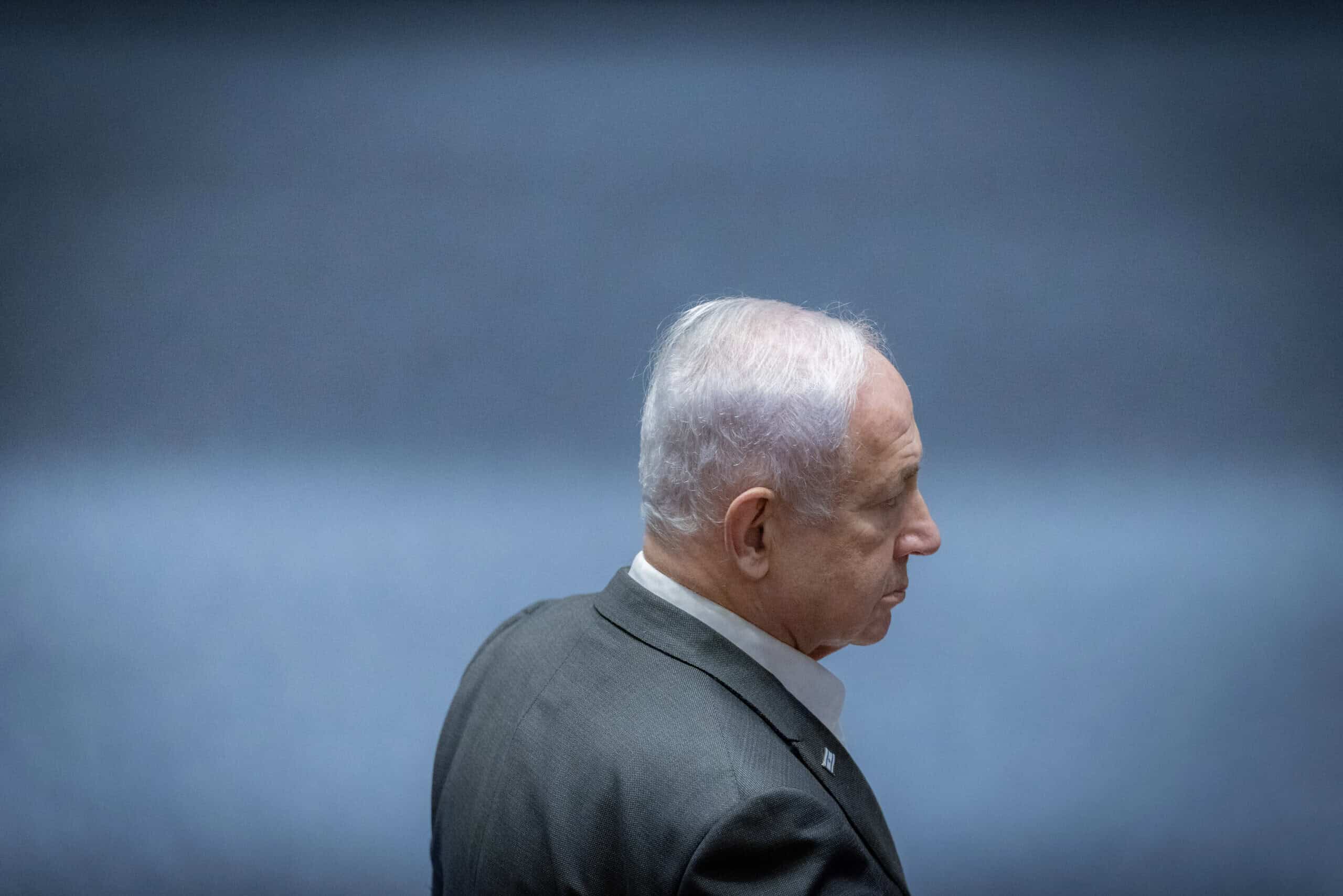 Poll shows Netanyahu bleeding support among voters as government set to ...
