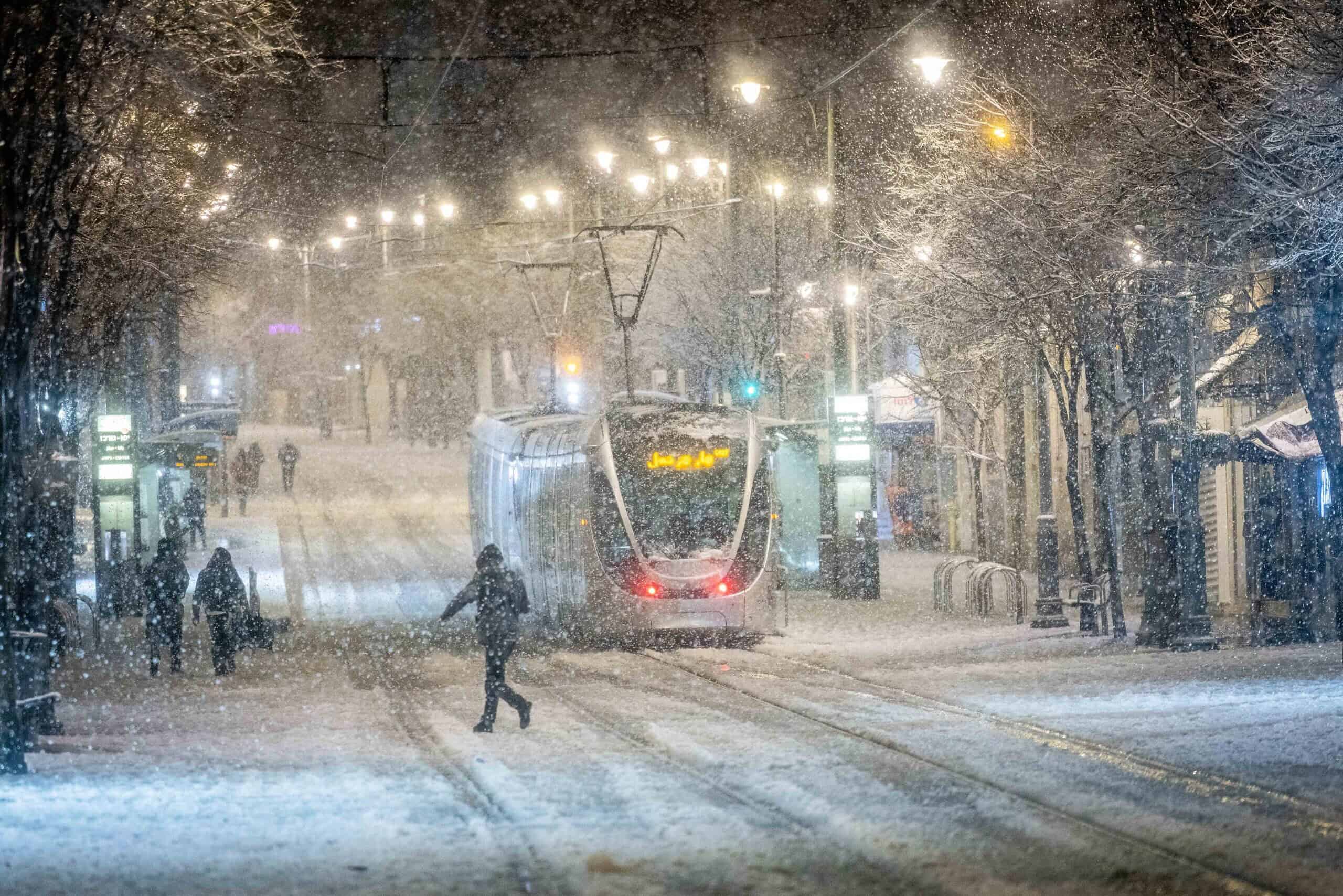 No sun and surf for ‘Coral,’ rare cold front and snow heading for ...