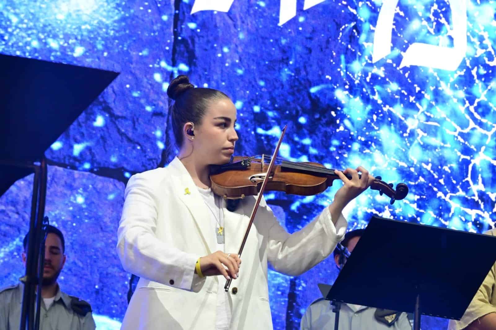 Torrential downpour curtails annual March of the Living in Poland - JNS.org