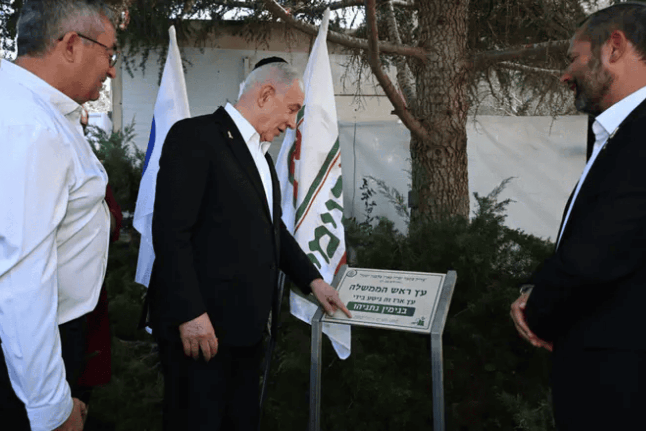 Netanyahu at Ofra golden jubilee: 'We upheld the promise of generations ...