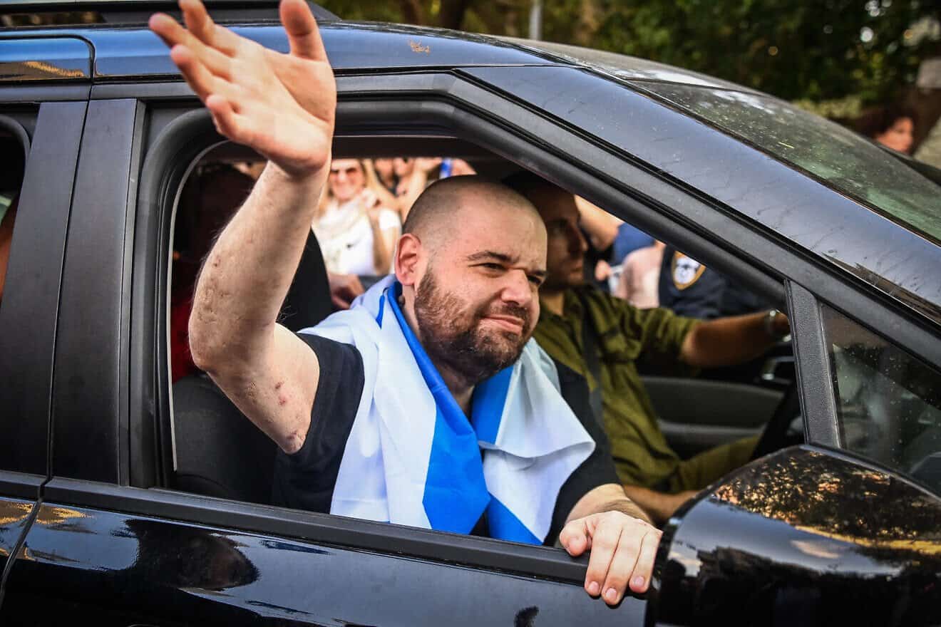 Eitan Horn, Nimrod Cohen leave hospital, return home after 738 days in ...