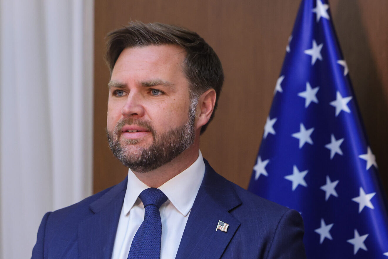 Vance meets hostage families, tours City of David - JNS.org