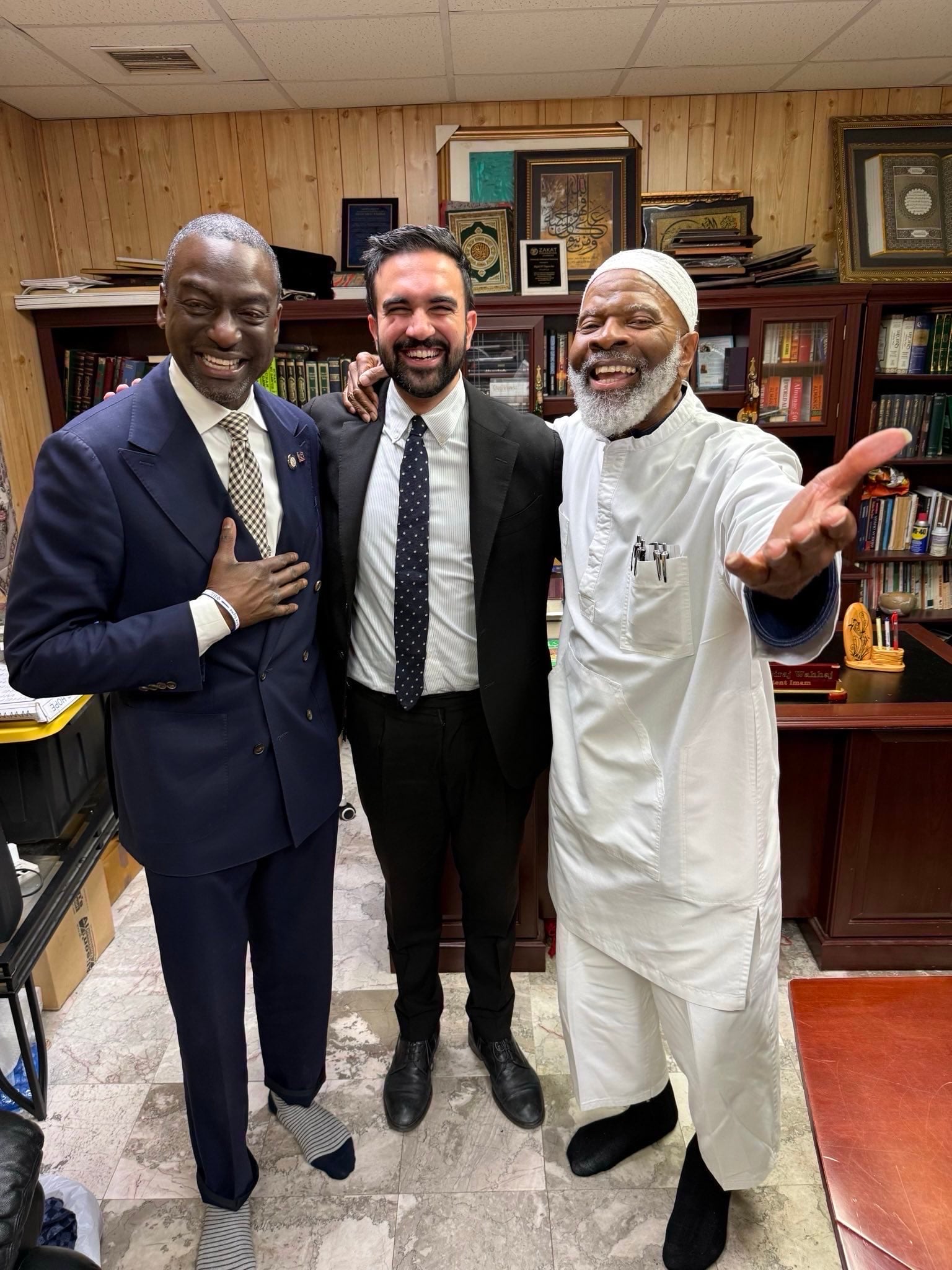 Mamdani posts smiling photo with NYC imam tied to 1993 terror bombing ...