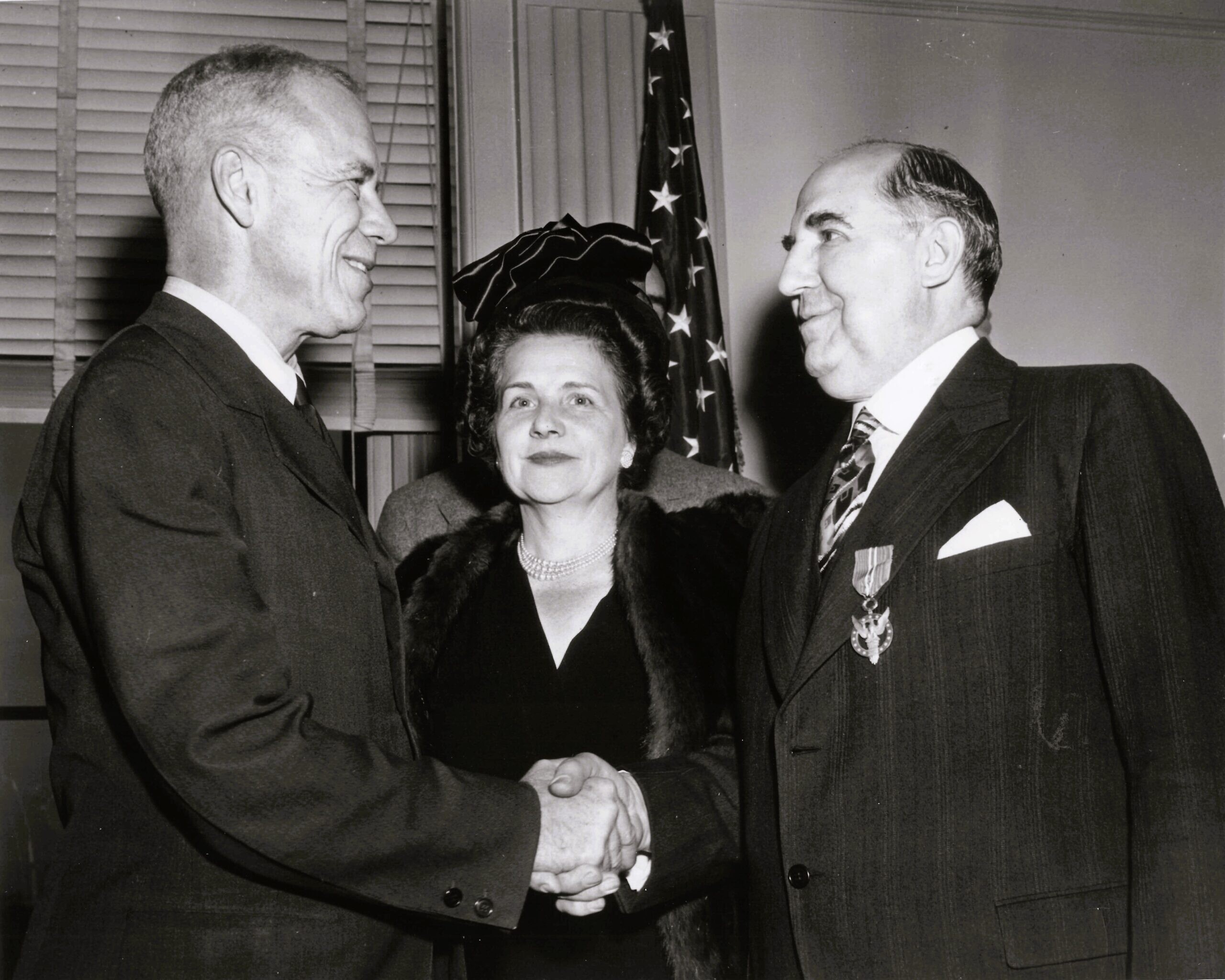 ‘Never a photo op he didn’t like’: Jewish NY postmaster grew, shaped ...