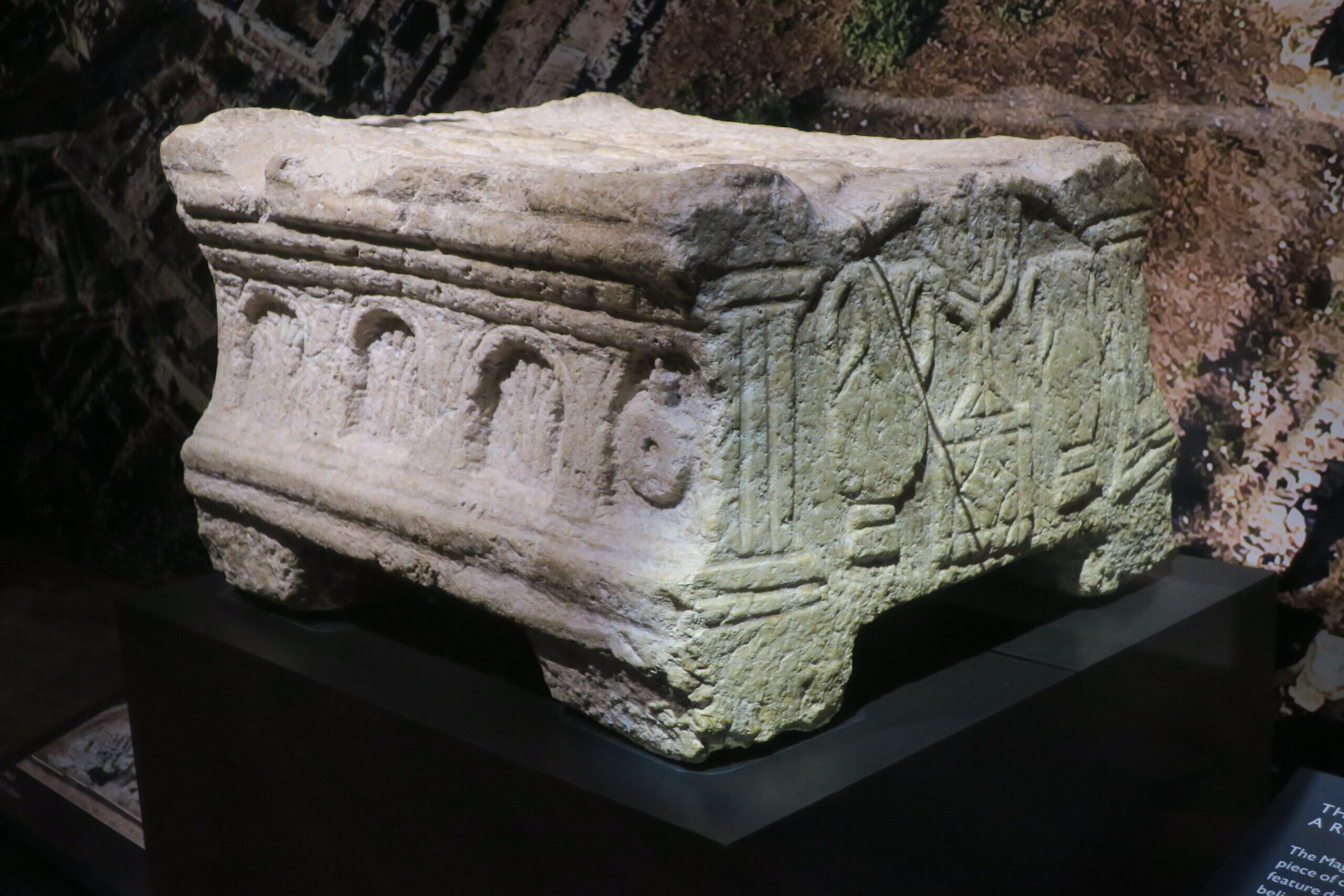 DC’s Bible Museum exhibits Dead Sea Scrolls, ‘most significant ...