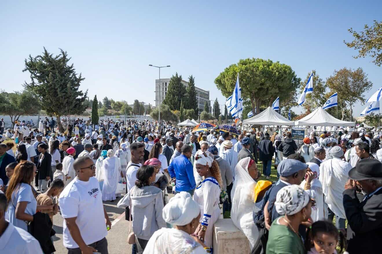 Ethiopian Israelis mark Sigd holiday in Jerusalem | JNS | columbusjewishnews.com