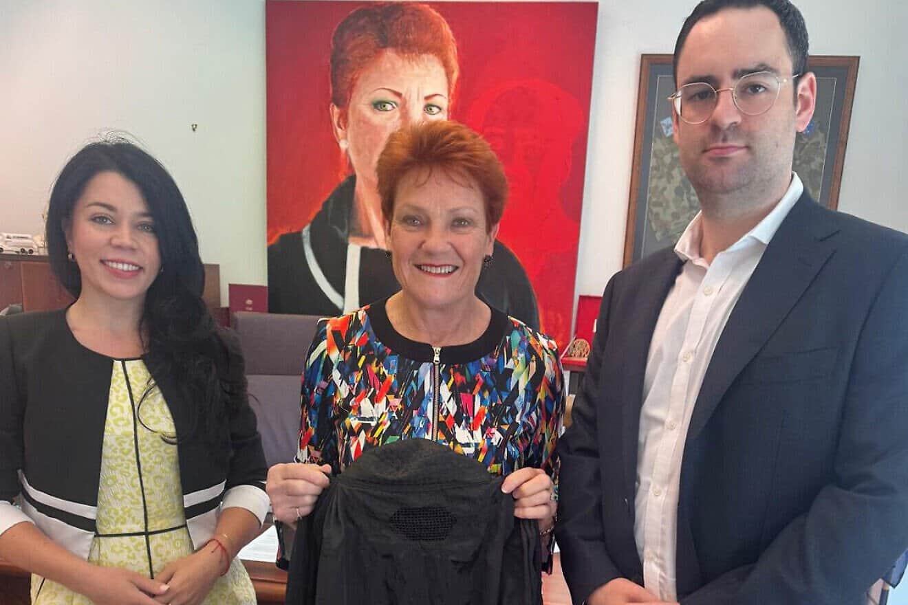 Australian Jewish group lauds senator for wearing burqa - JNS.org