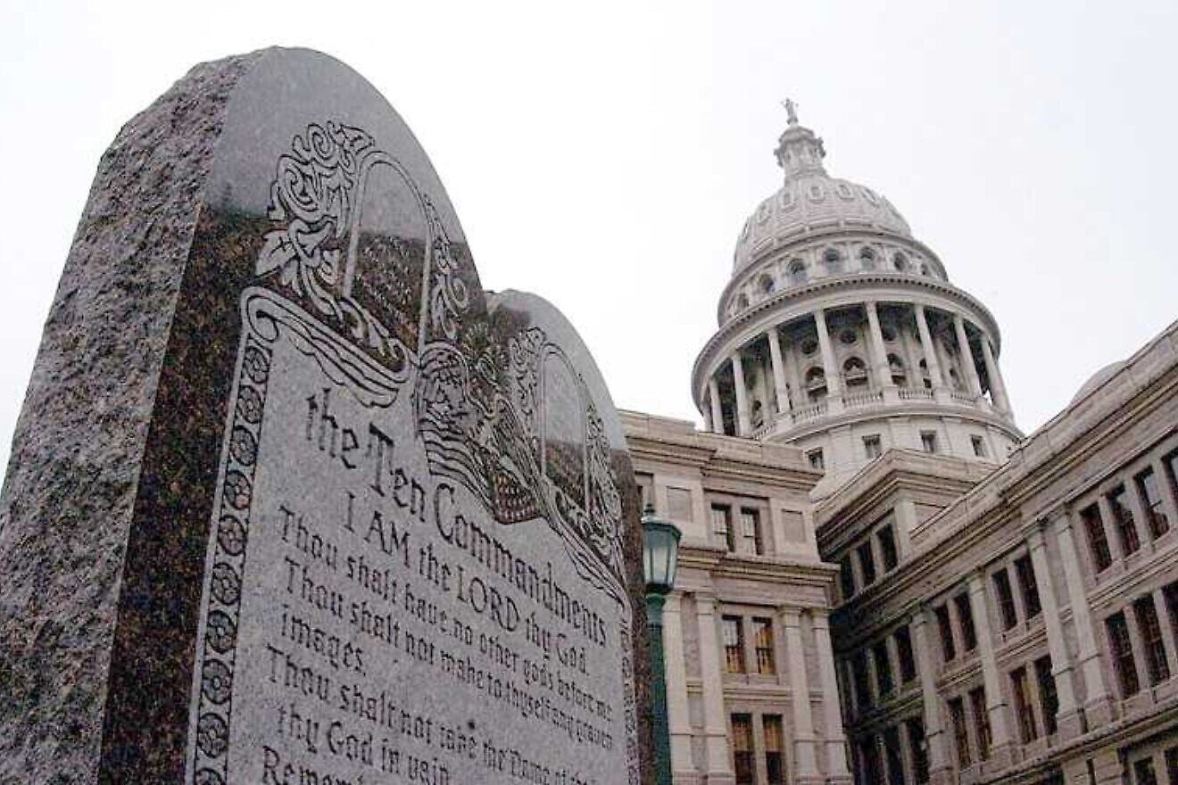 AJC joins legal challenge to laws that mandate public schools display ...